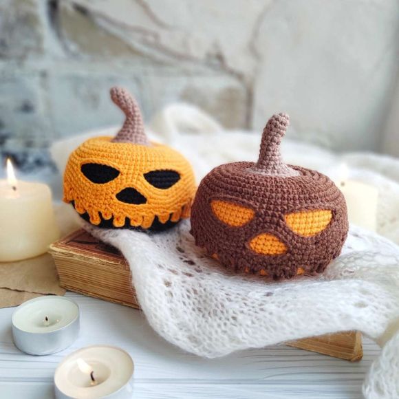 Receita de amigurumi em PDF – Abóbora de Halloween - Central do Amigurumi